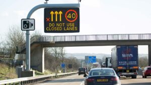 £100 fine for flouting red X motorway signs planned - Motoring Research