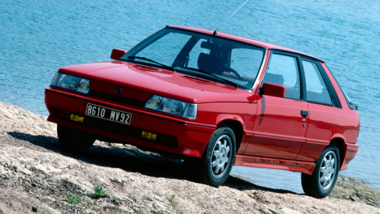The greatest fast Renaults ever made - Motoring Research