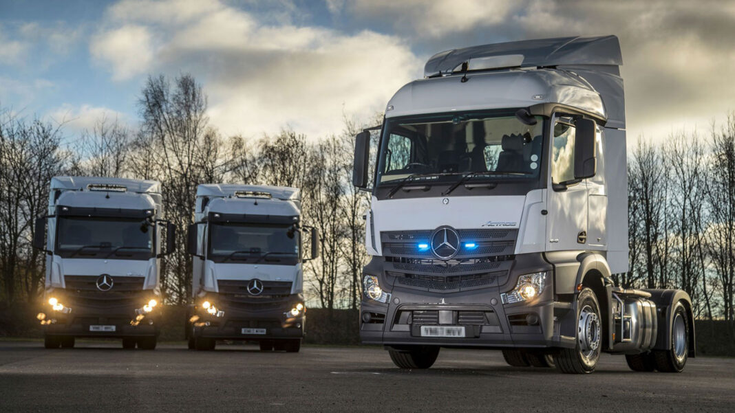 Police are patrolling the M25 in HGV supercabs