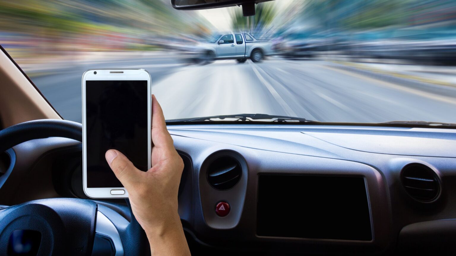 New cameras catch 100,000 drivers using phones