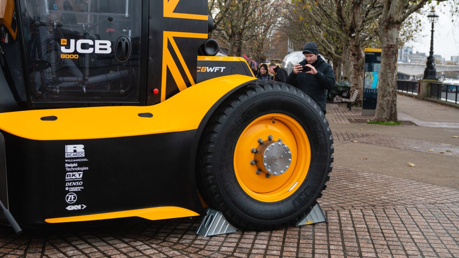 World's Fastest Tractor: Guy Martin on his JCB world record