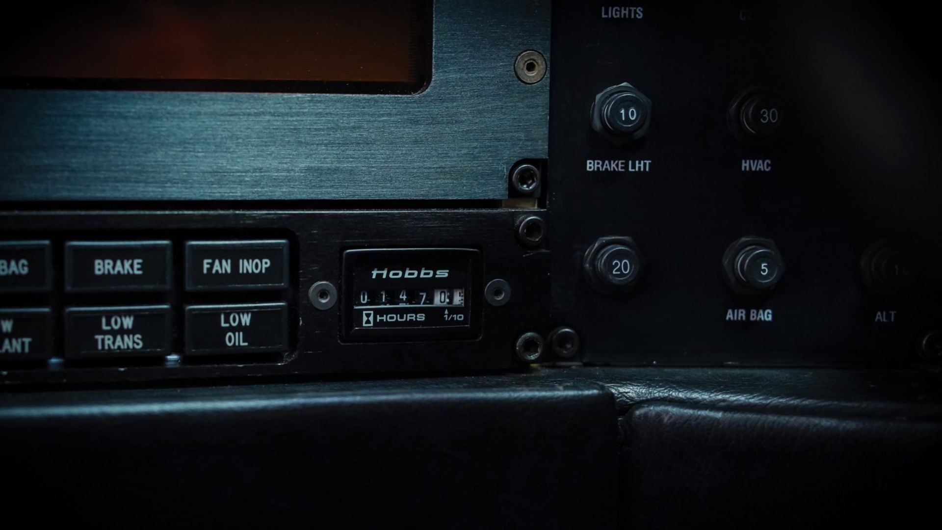 Vector W8 Twin Turbo: you could own America’s craziest supercar