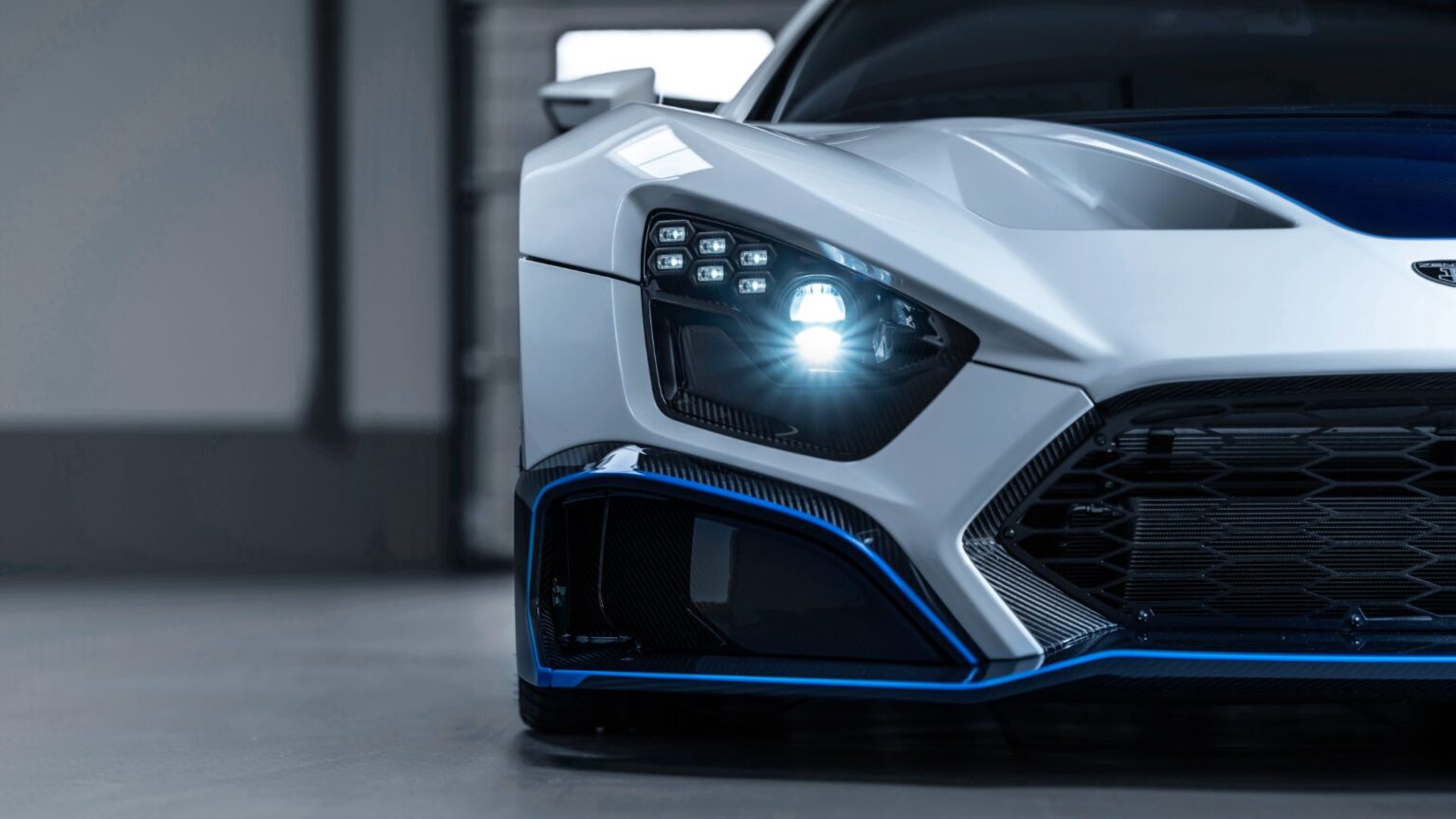 New Zenvo TSR-S hypercar boasts new gearbox and carbon wheels ...