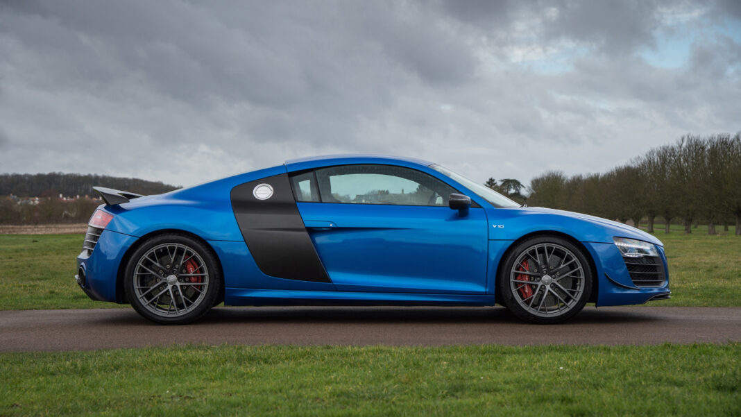 Audi R8 V10 LMX (2014) review