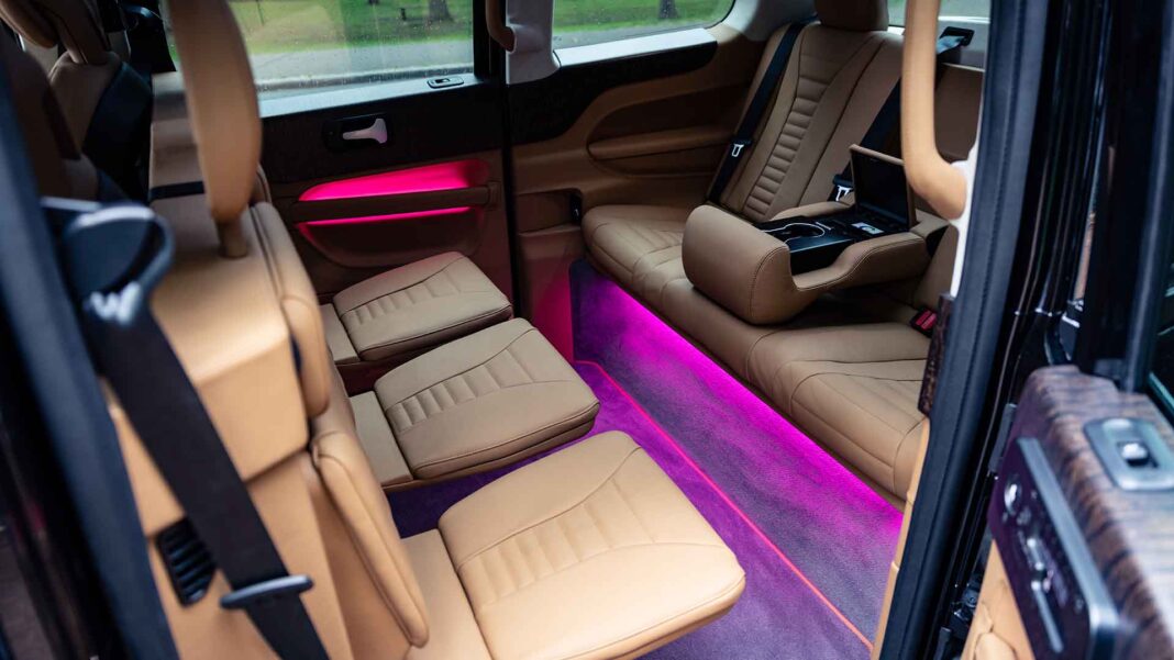 Luxury dealer launches VIP London taxi - Motoring Research