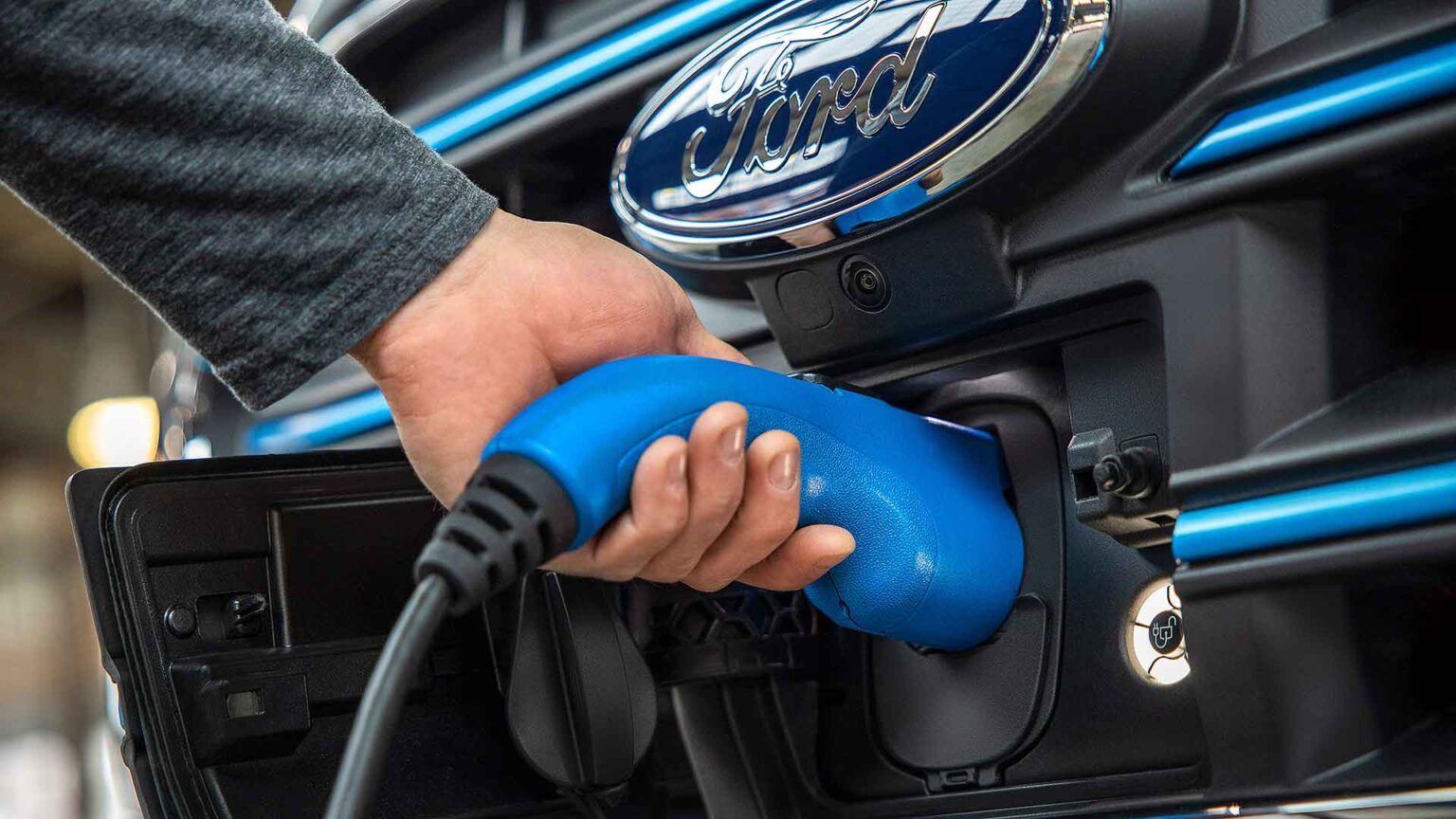 New Ford E-Transit helps white van man go green