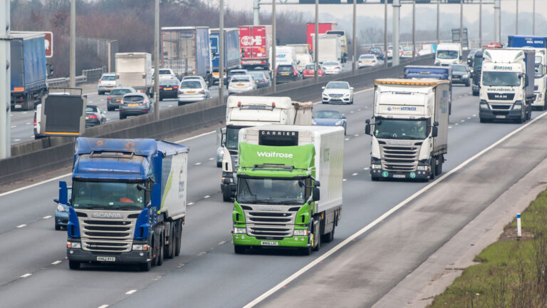 How you can report an unsafe lorry, coach or bus driver