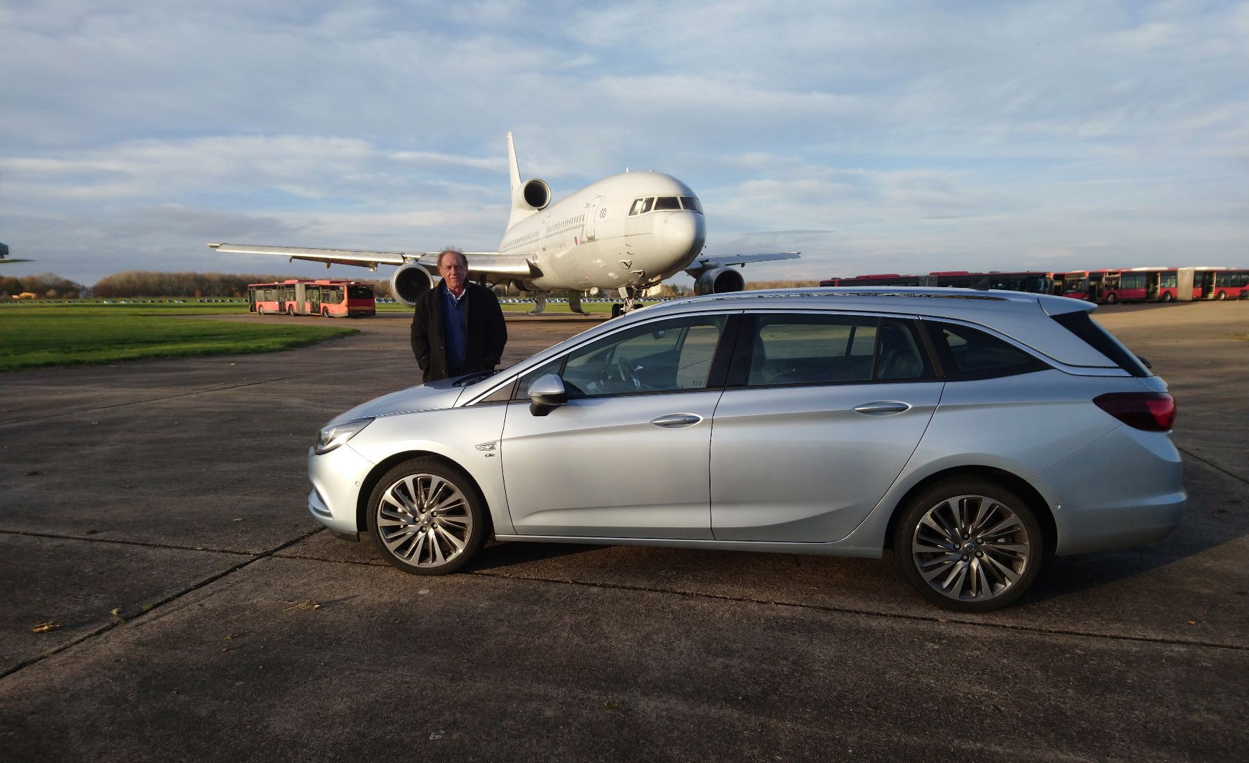 Driving advice from the man who coaches F1 racing stars