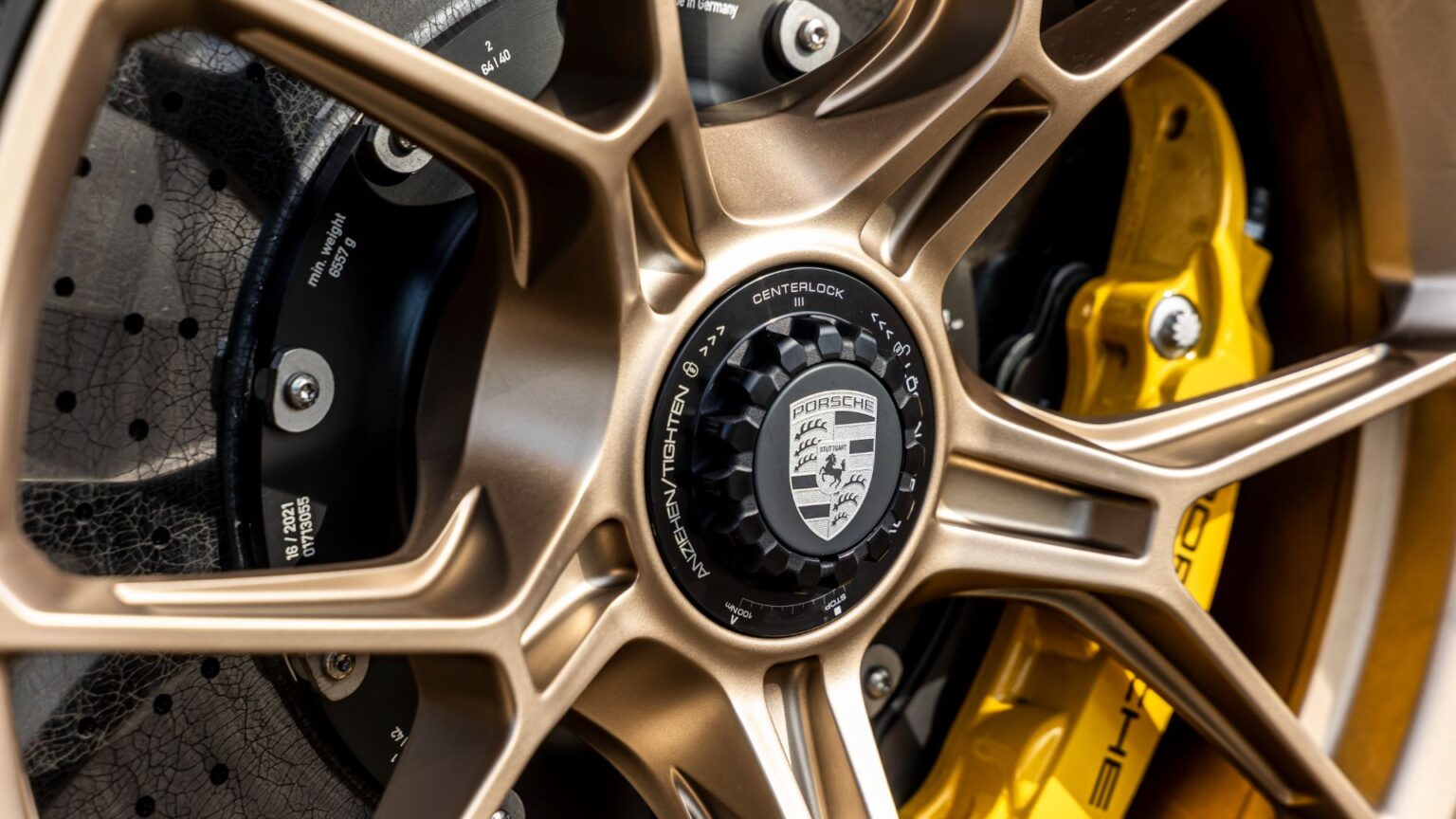 Porsche 911 GT3 Touring 2021 review