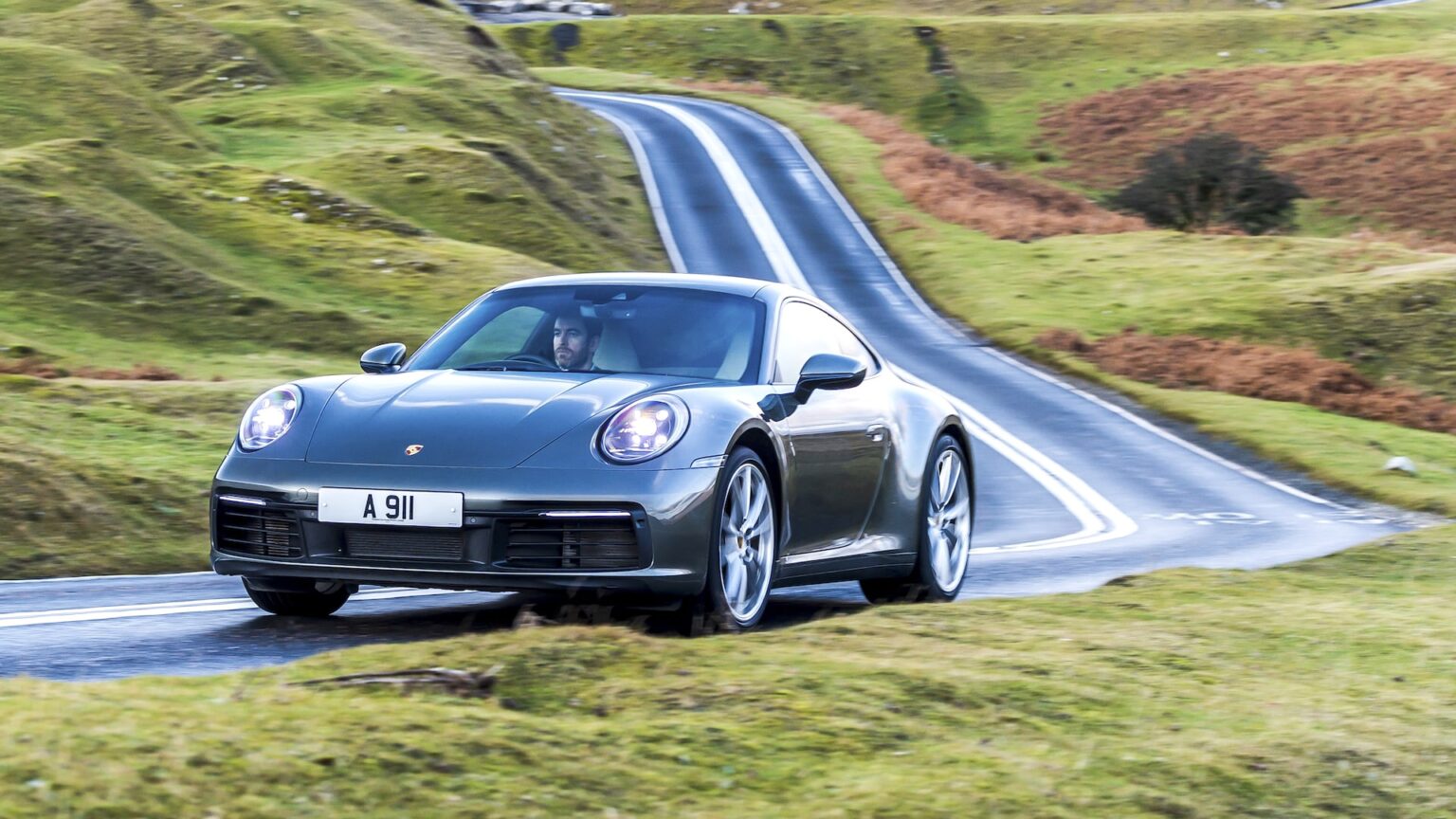 Updated Porsche app will point you to the best driving roads