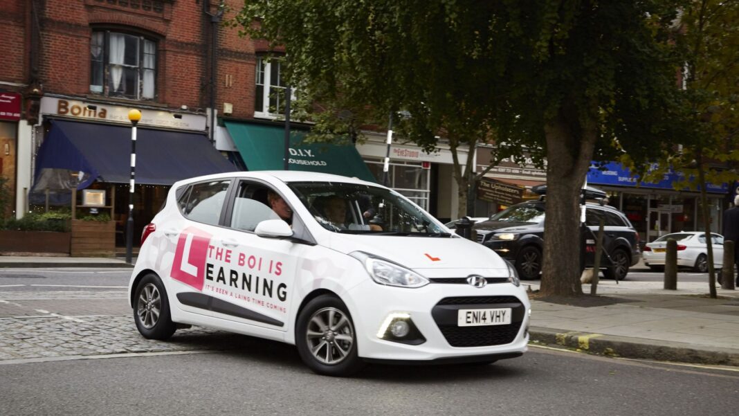 How to check UK driving test availability and book online
