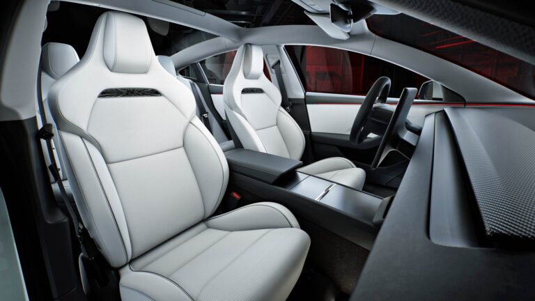 2024 Tesla Model 3 Performance revealed... and it's even faster