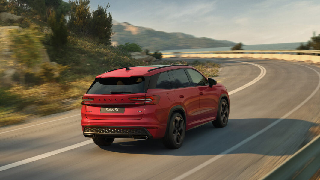 New 2025 Skoda Kodiaq vRS debuts with 265hp and 7 seats - Motoring Research