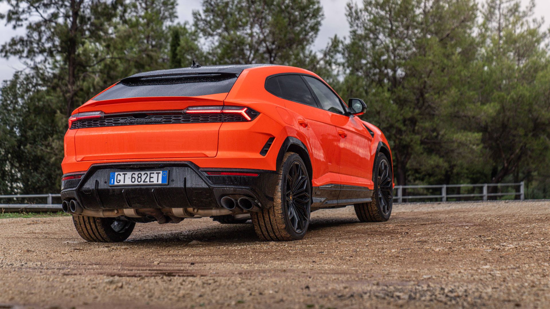 Lamborghini Urus SE 2025 review