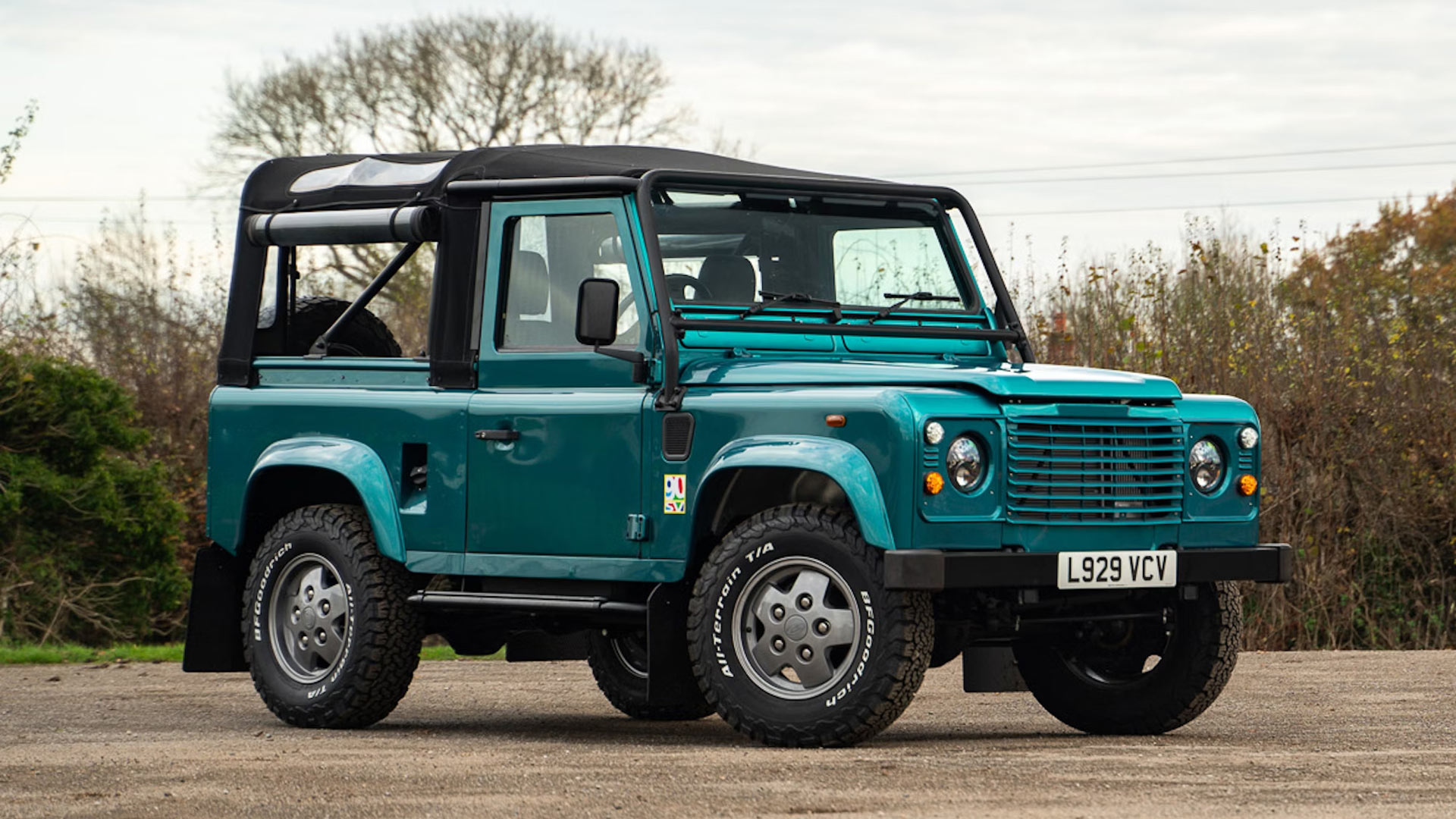 Festive feast of Land Rovers up for auction this week - Motoring Research