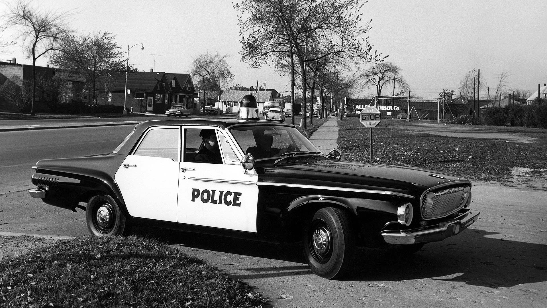 16 Vintage Cop Cars: Chrysler vs GM - Motoring Research