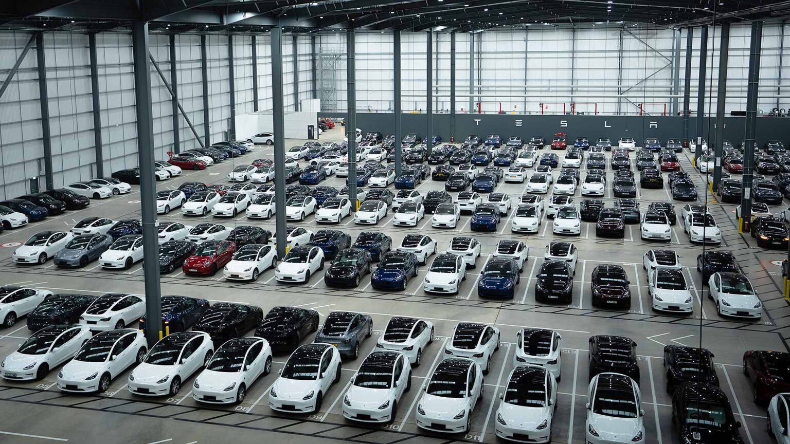 Tesla reaches 250,000 sales in the UK