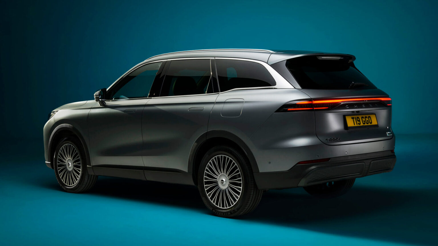New Chery Tiggo 9: seven-seat hybrid SUV to cost £499 a month