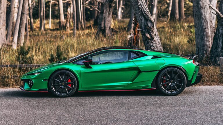 Lamborghini blasts into 2026 with fully hybrid model range