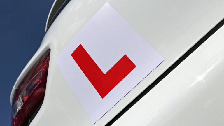 Automatic and EV learners are less likely to pass a driving test